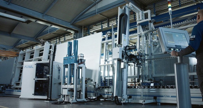 Forel: - Insulating glass line with T-shaped flexible spacer