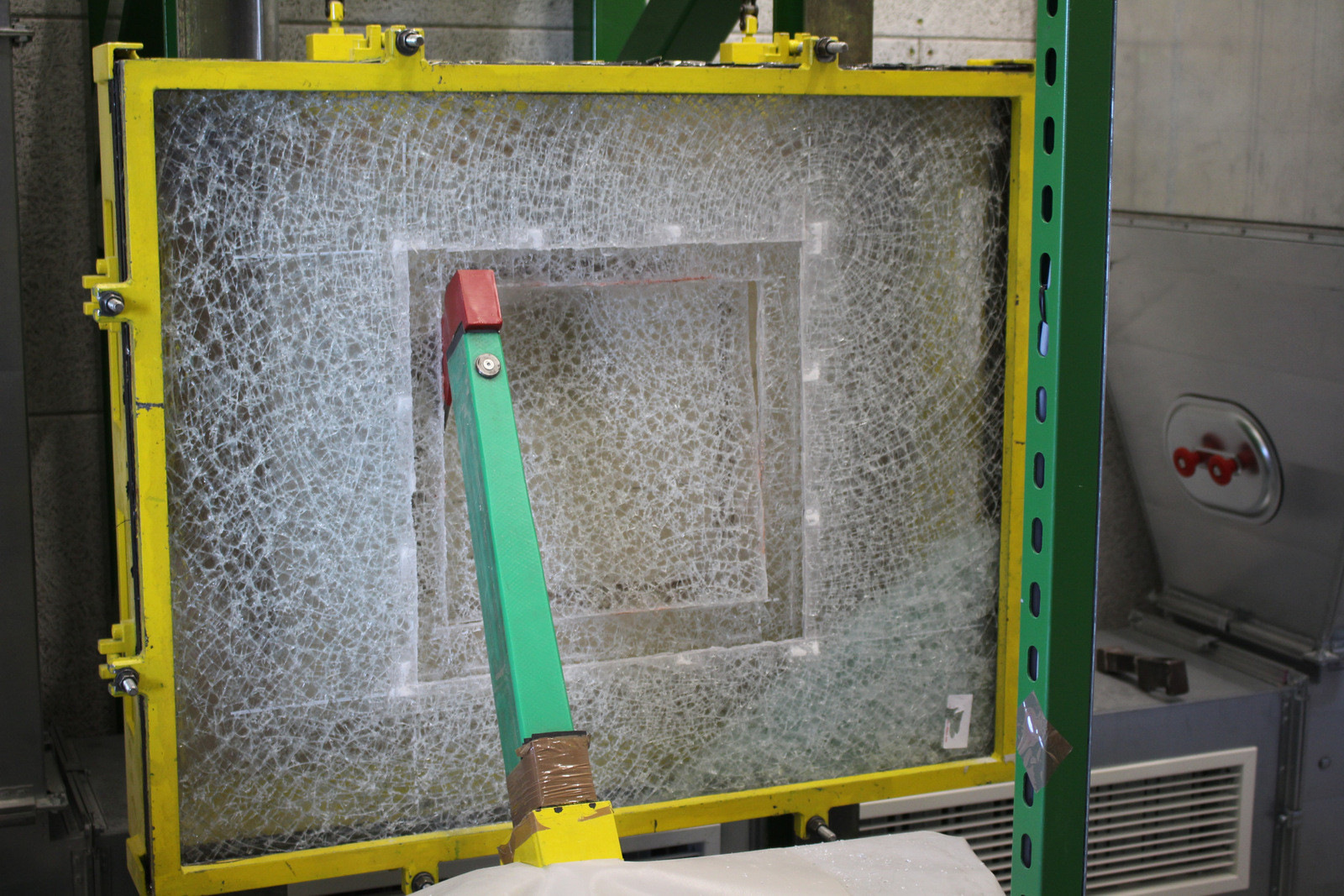 Safety glass - 4 great reasons for making insulating glass out of ...