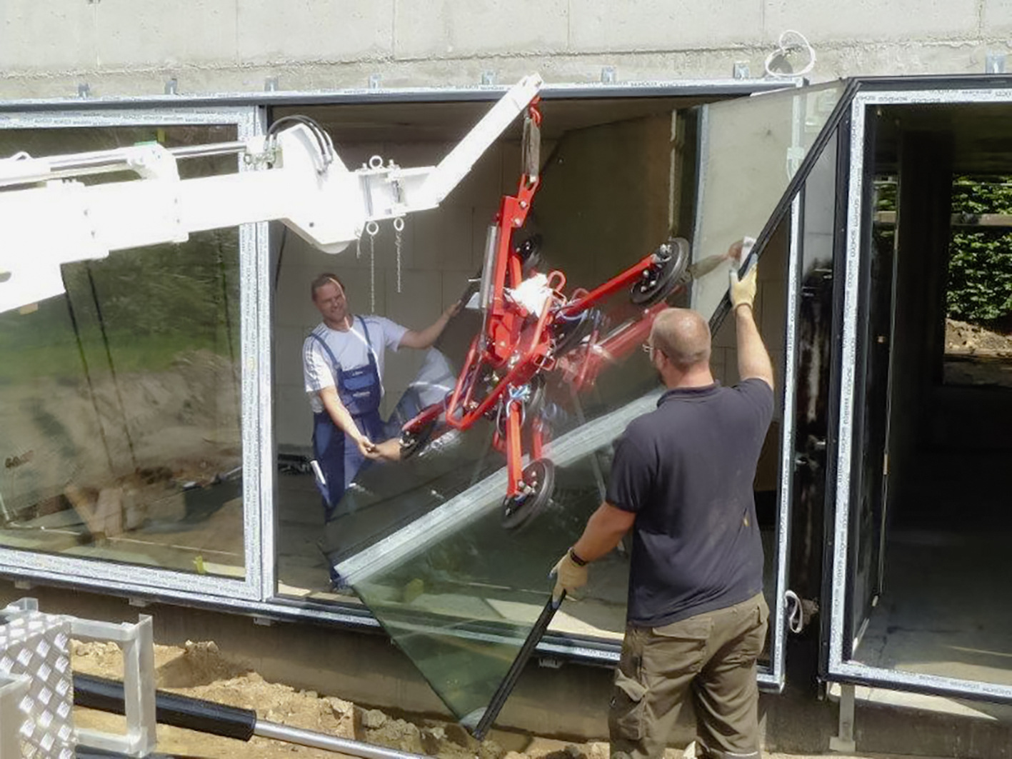 TGT Teupen: Strong crane for the construction site